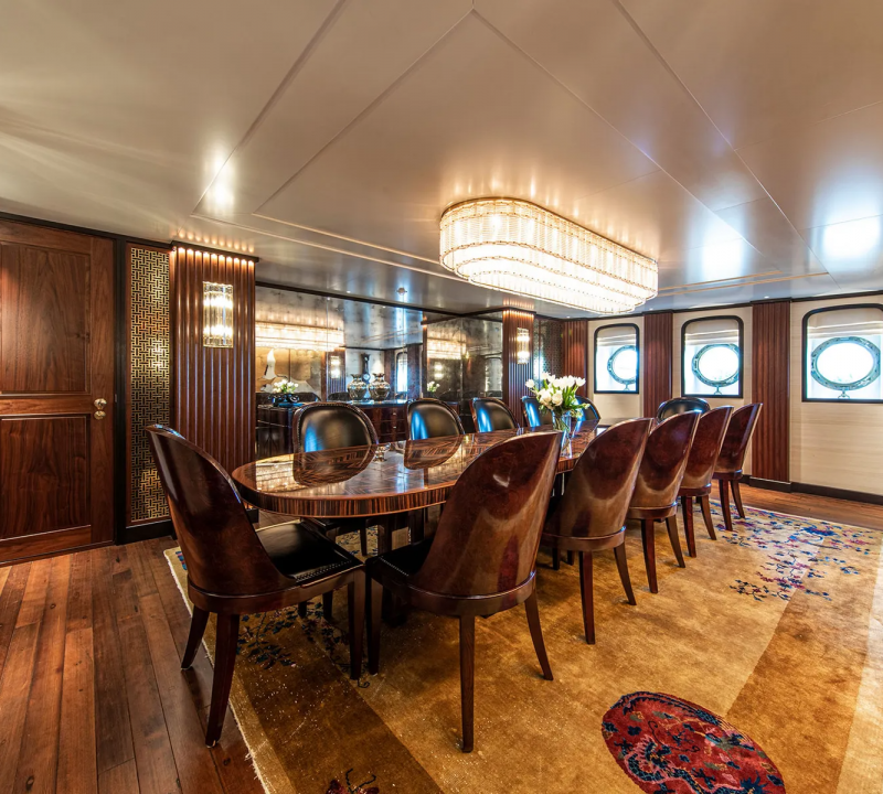 59M CLASSIC MOTOR YACHT Yacht Charter Details, Camper & Nicholsons ...